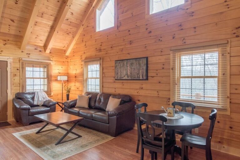 Buck Ridge Cabin - Hocking Hills Cabin Rentals by Buffalo Cabins & Lodges