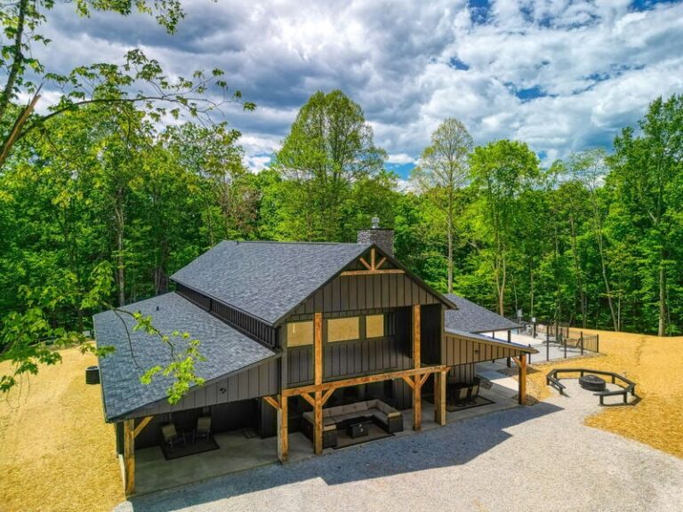 Coal Mine Ridge - Hocking Hills Cabin Rentals by Buffalo Cabins & Lodges
