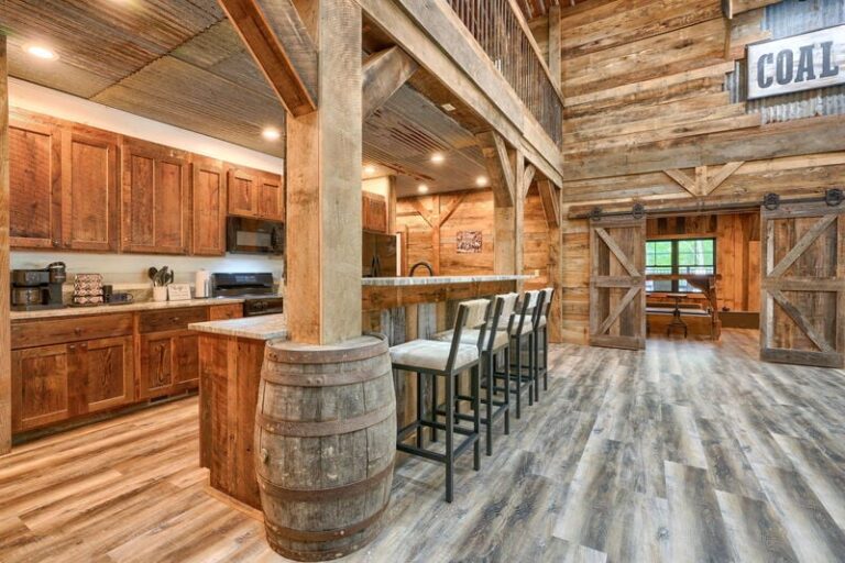 Coal Mine Ridge - Hocking Hills Cabin Rentals by Buffalo Cabins & Lodges
