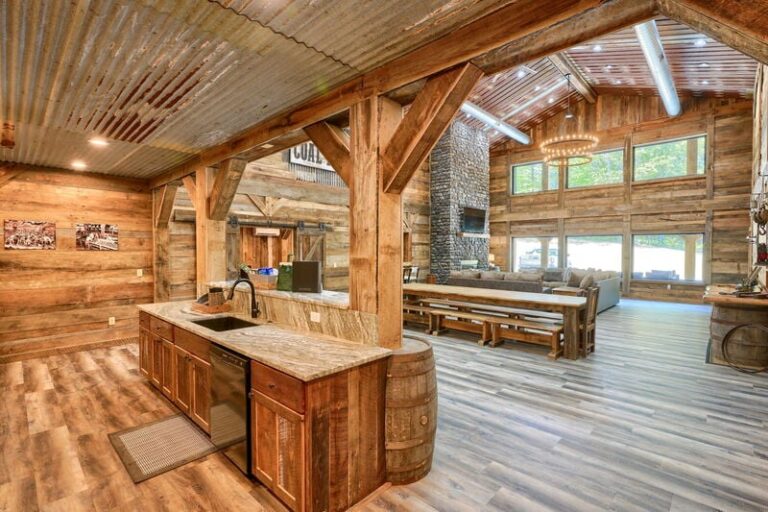 Coal Mine Ridge - Hocking Hills Cabin Rentals by Buffalo Cabins & Lodges