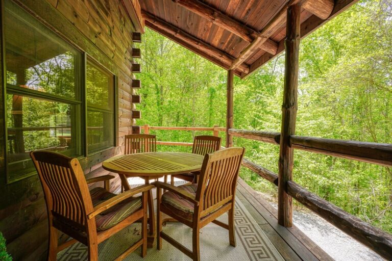 Stone Settler - Hocking Hills Cabin Rentals by Buffalo Cabins & Lodges